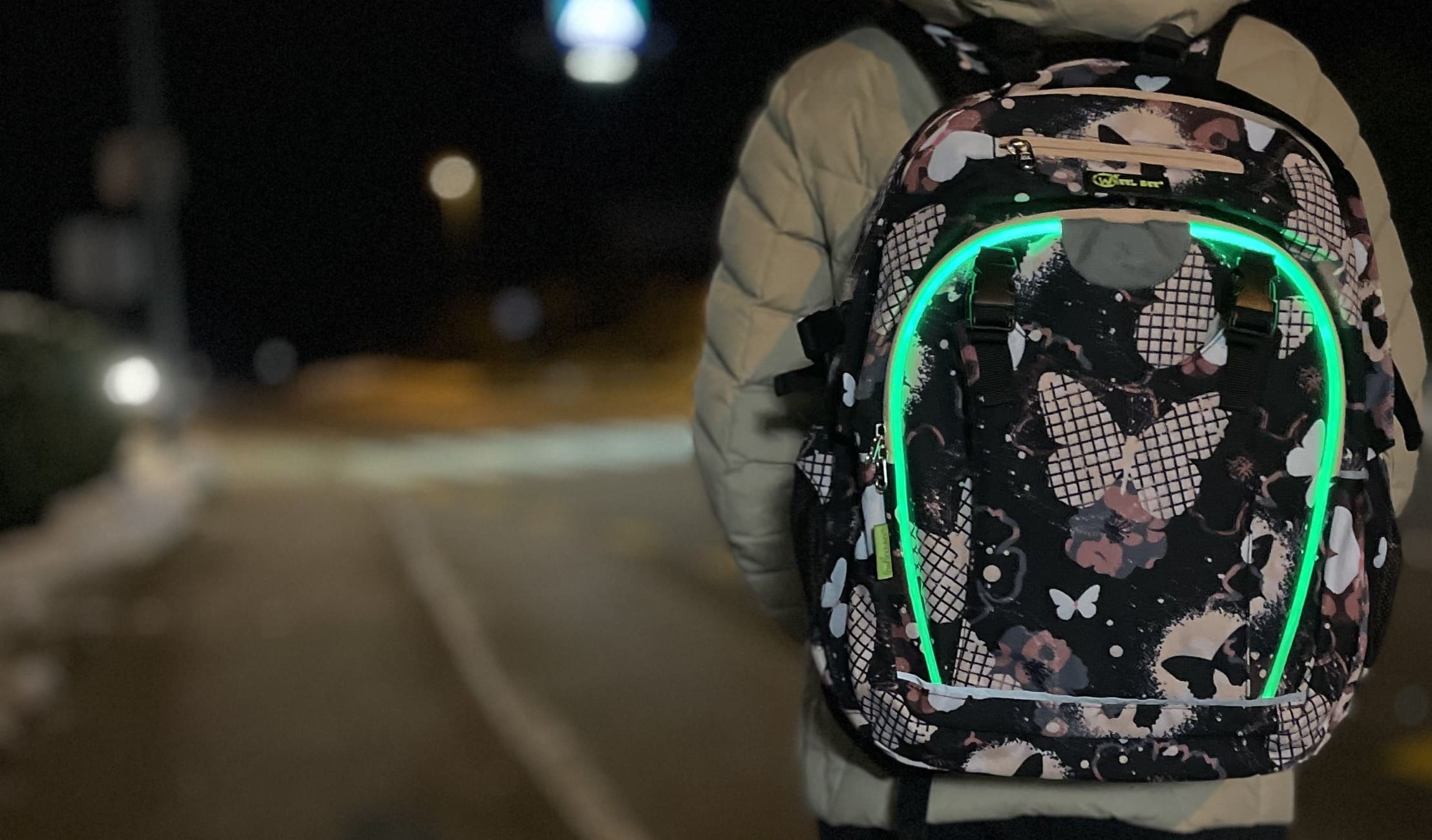 LED backpack GENERATION Z – Butterfly | Wheel Bee-Bee Seen-Bee Safe